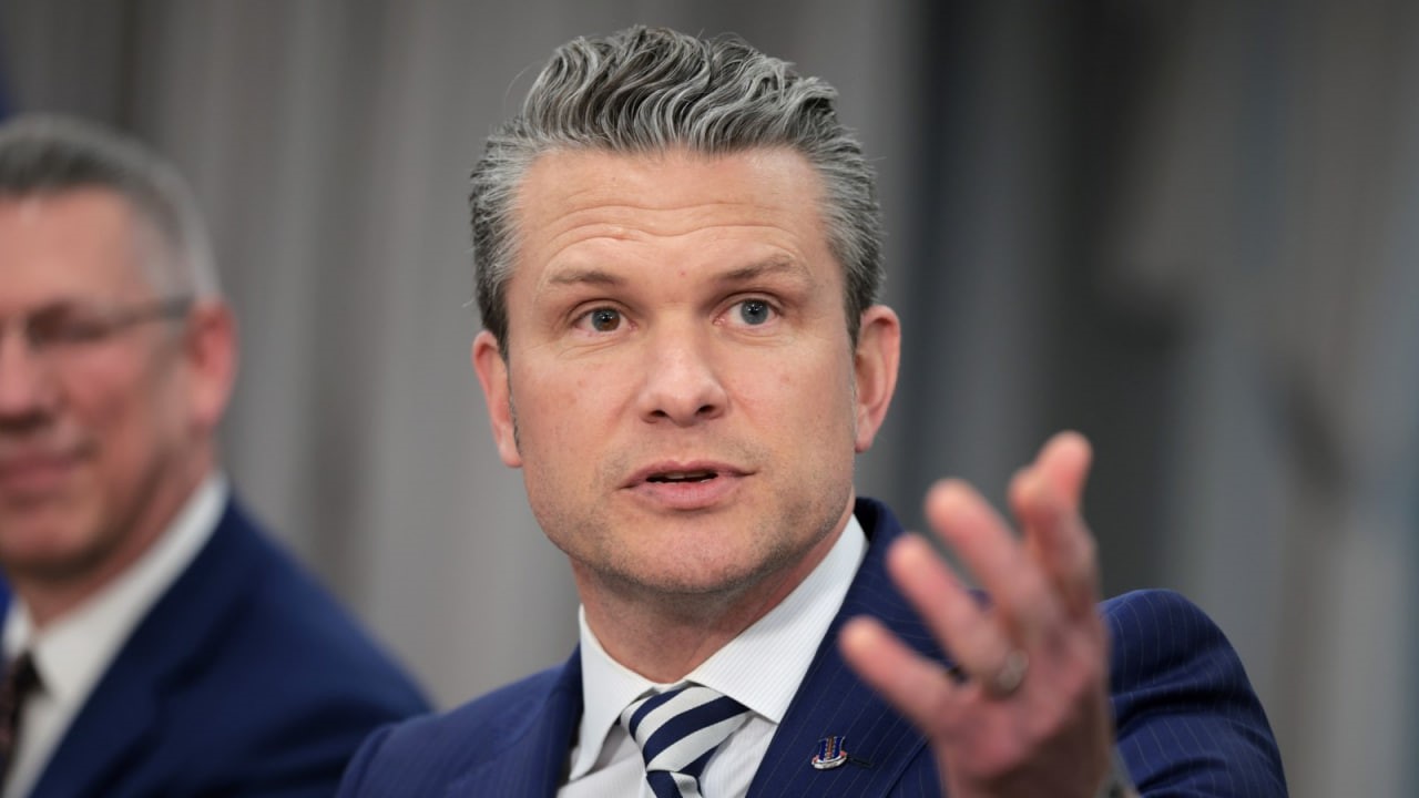 ئیدارەی ترەمپ ژمارەی فەرماندە باڵاکانی پێنتاگۆن کەم دەکاتەوە - AVA News