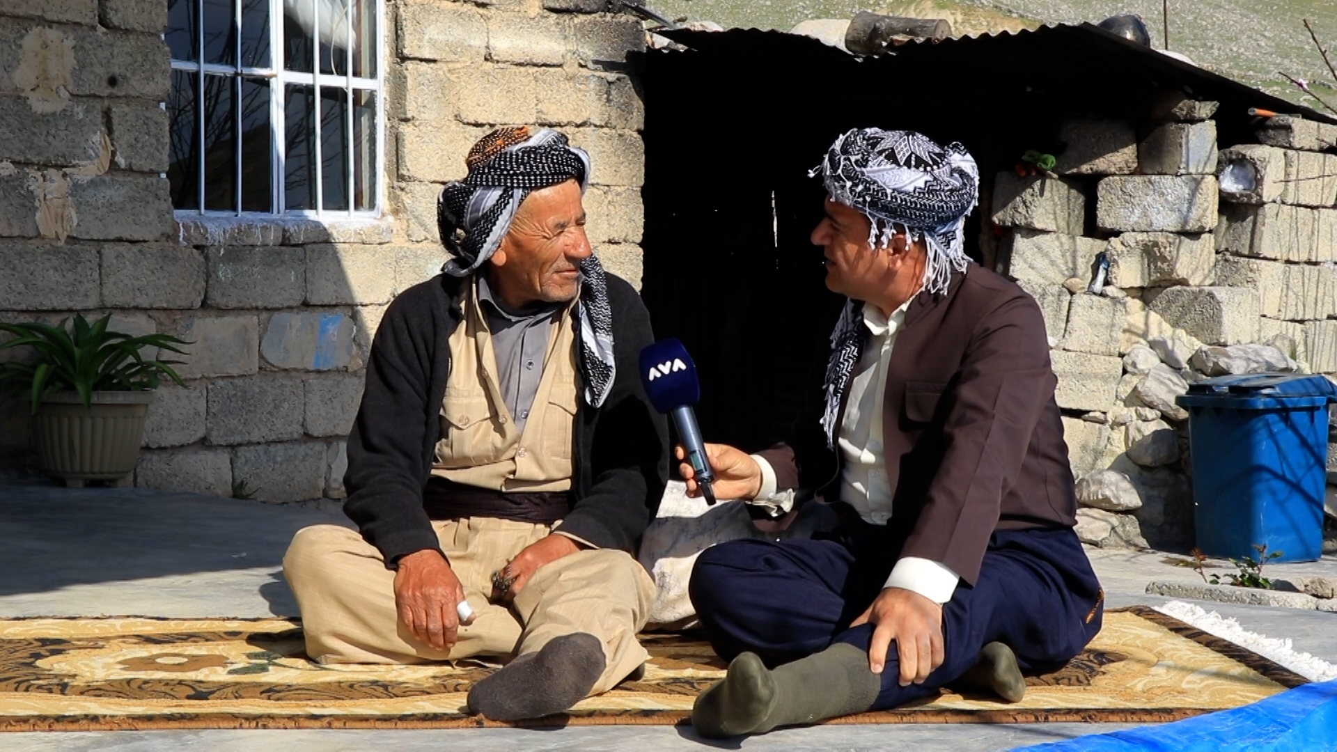 بەربانگی ڕەسووکە؛ خزمینە لە گوندی شکارتە بەربانگ دەکەمەوە Ava News